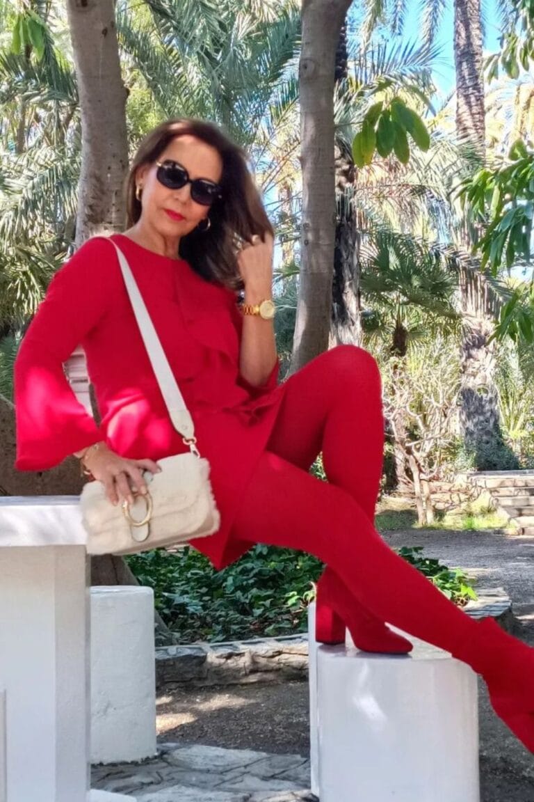 20+ Red Boots Outfits to Stand Out in Any Crowd