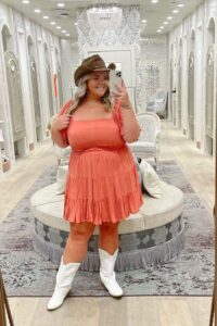 16 Luke Combs Concert Outfits to Look Stylish at The Show
