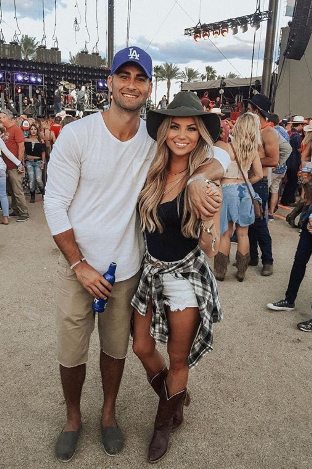 16 Luke Combs Concert Outfits to Look Stylish at The Show