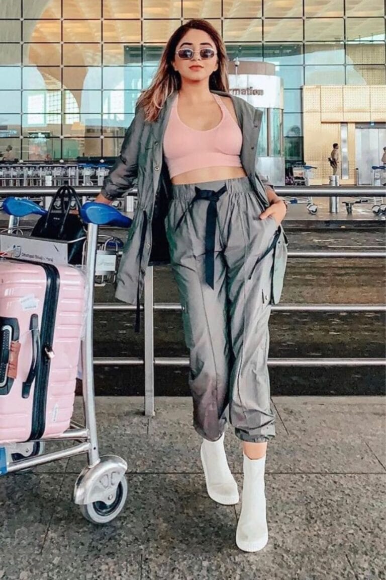 18 Travel & Airport Outfits to Inspire Your Next Trip