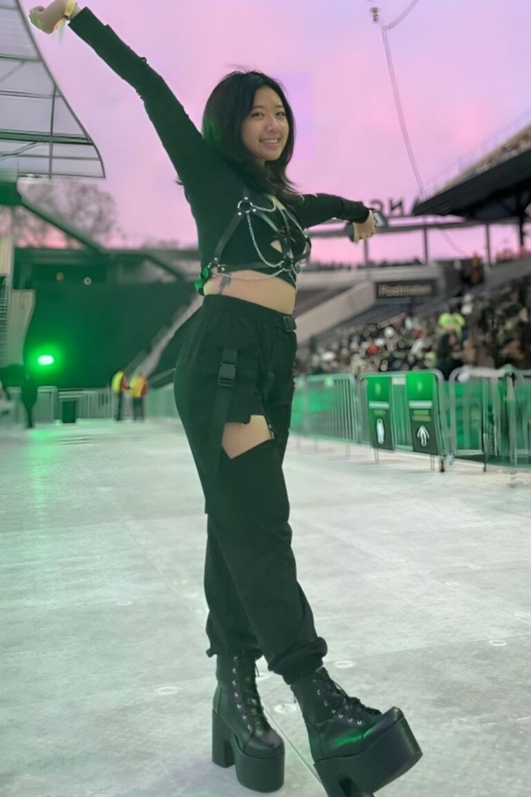 22 Kpop Concert Outfits for Dancing All Night Long