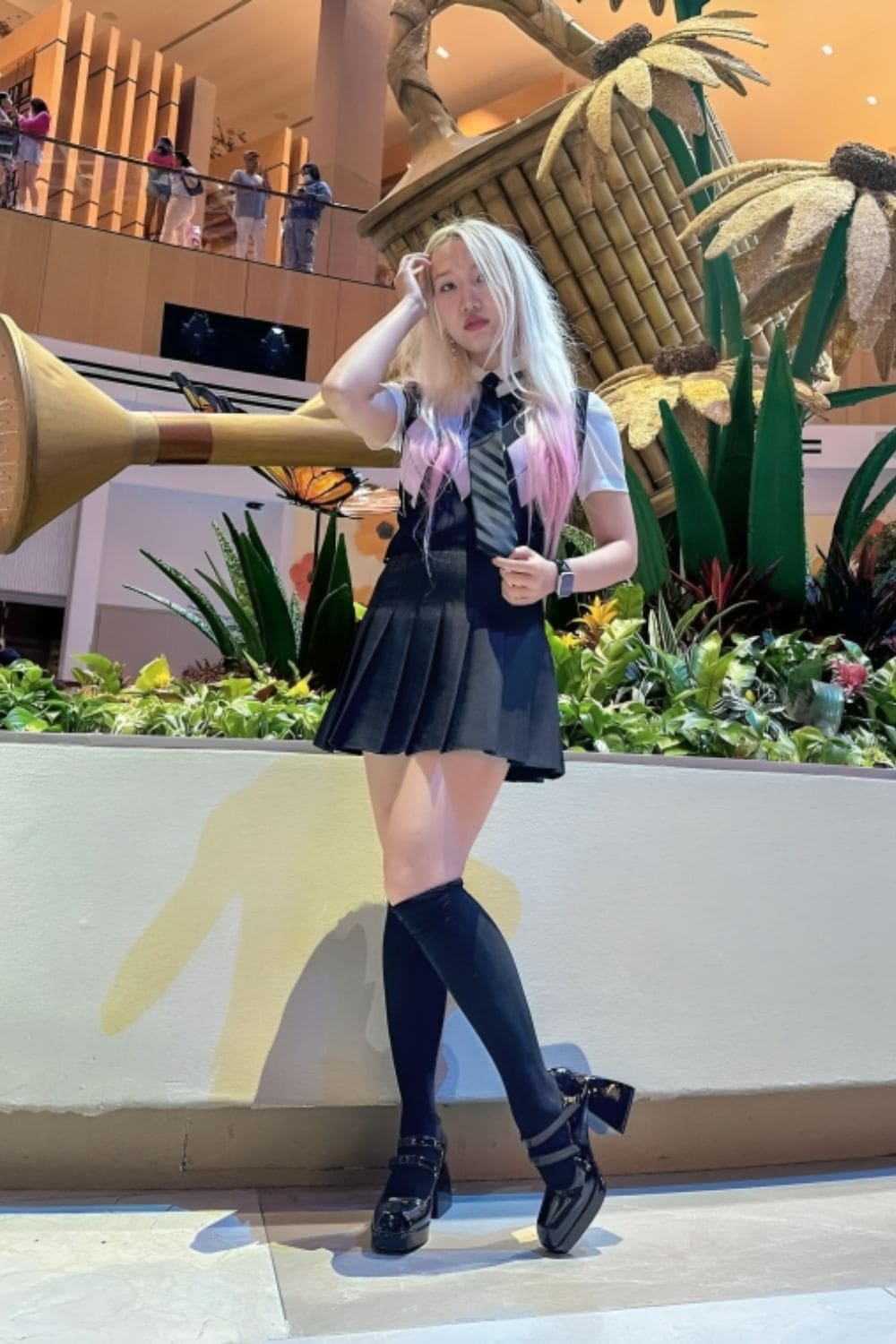 22 Kpop Concert Outfits for Dancing All Night Long