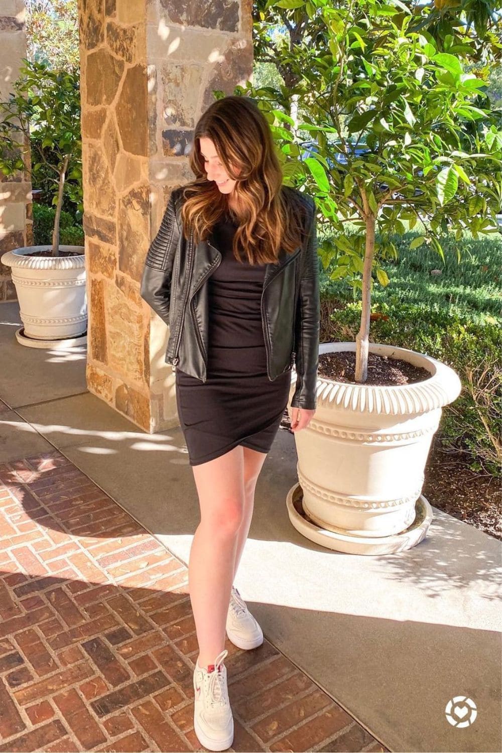 20 Leather Jacket Outfits to Look Stylish All Year Round