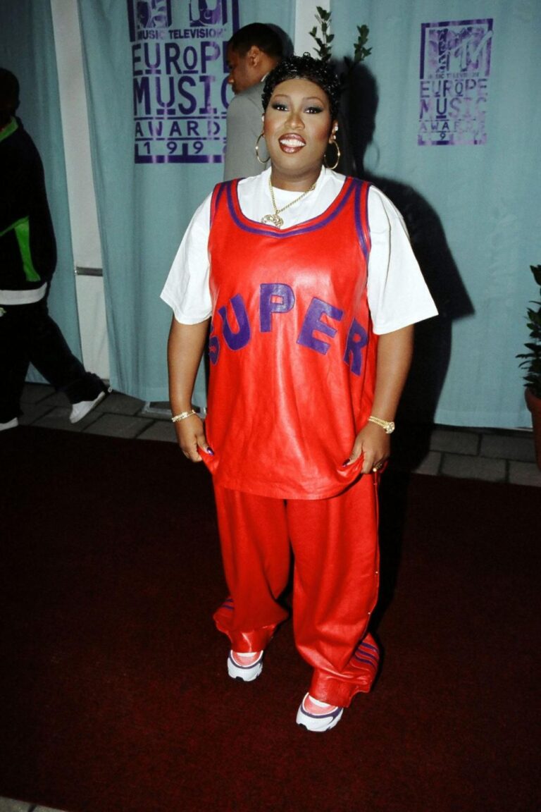 90s Hip Hop Fashion for Women: 12 Outfits That Defined Street Style