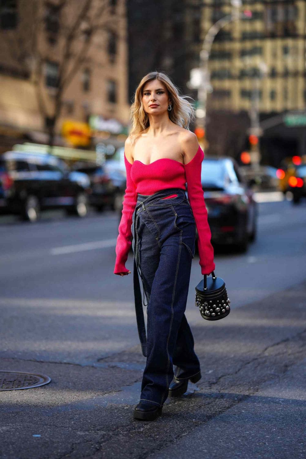 Dresses for Broad Shoulders: How to Find Styles that Flatter Your Figure