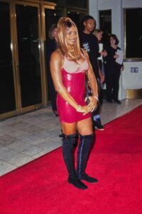 90s Hip Hop Fashion for Women: 12 Outfits That Defined Street Style