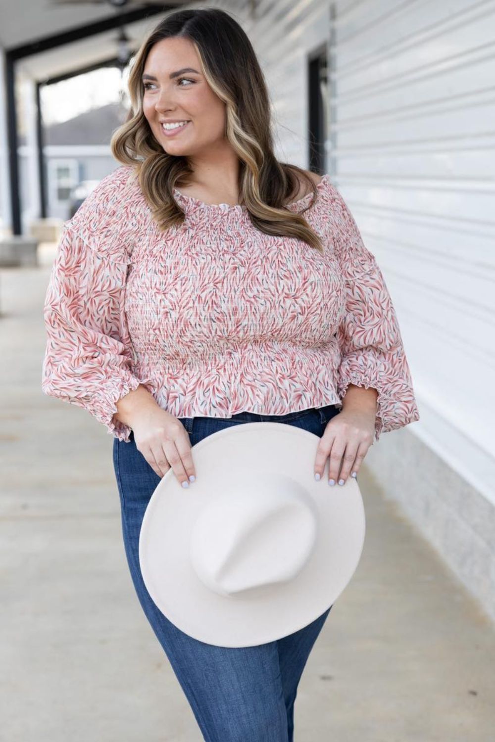 11 Chic Plus Size Country Concert Outfits