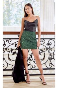 What to Wear to a Comedy Show + 10 Outfit Ideas