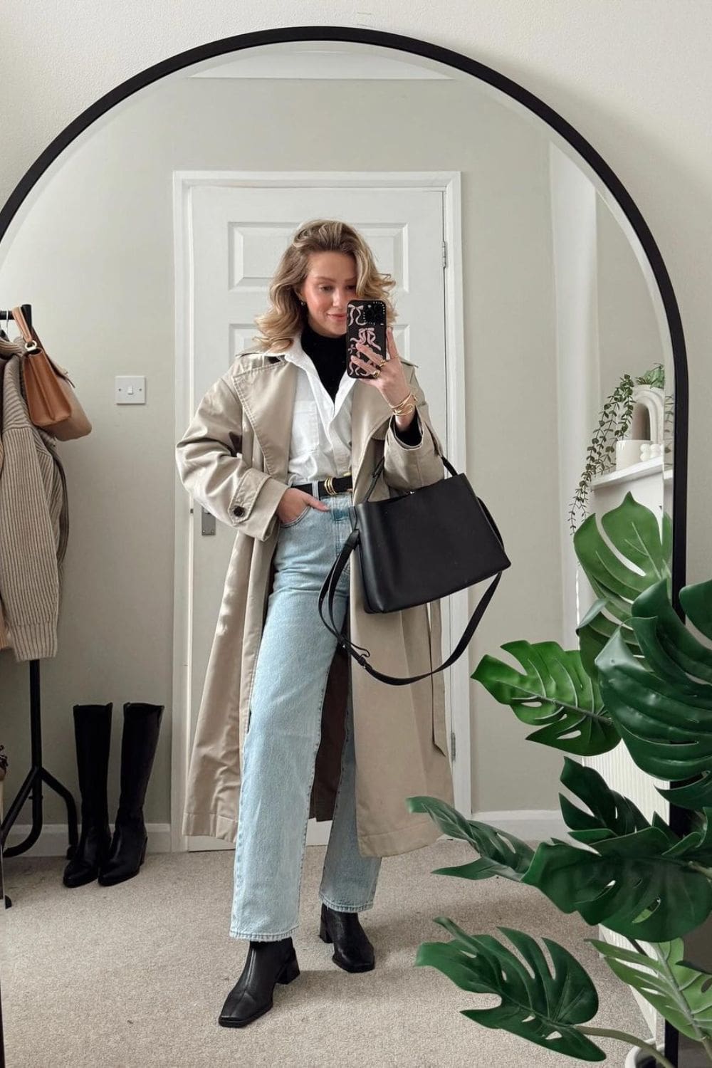 17 Effortless Jeans Outfits to Wear on Repeat This Season