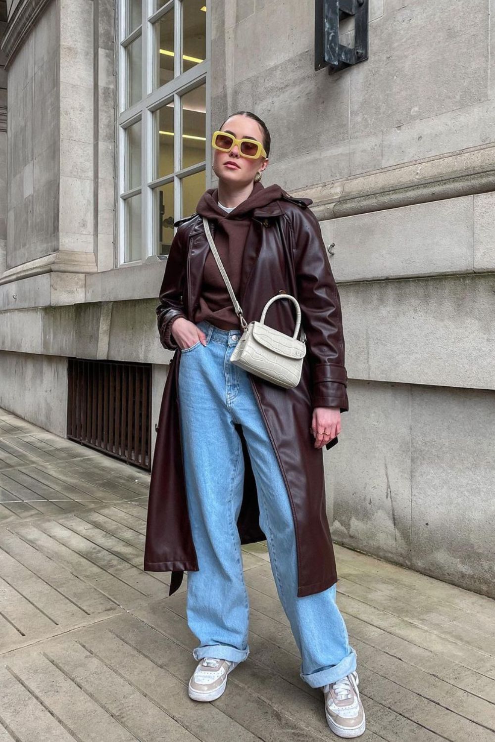 19 Effortlessly Cool Boyfriend Jeans Outfits for Every Occasion