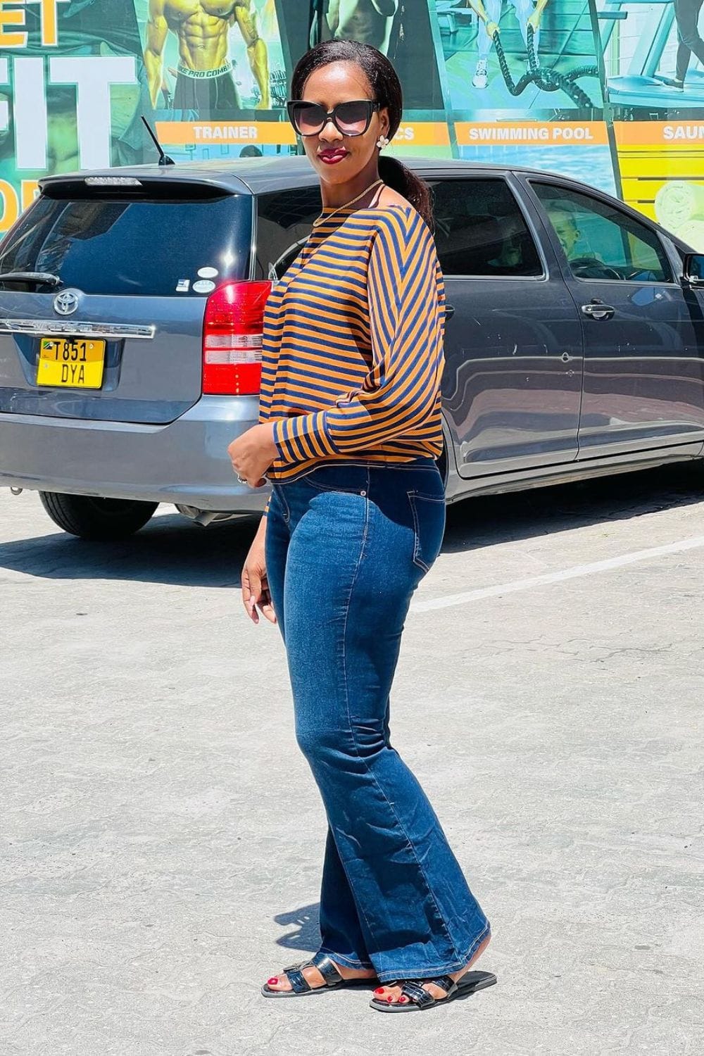 19 Effortlessly Cool Boyfriend Jeans Outfits for Every Occasion