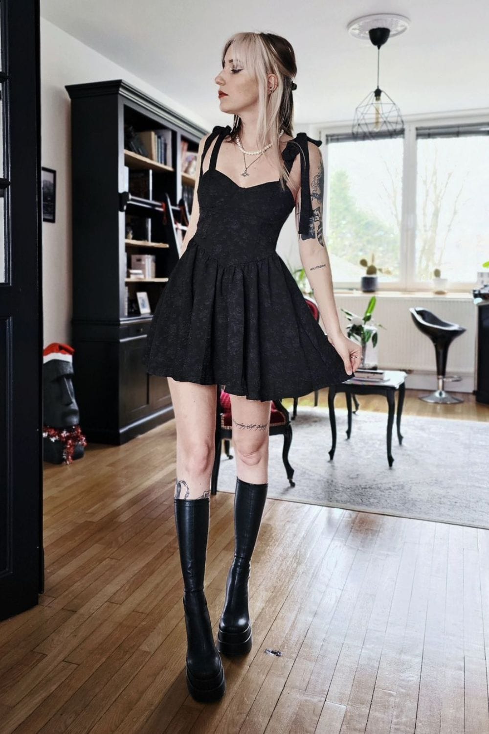 18 Grunge Outfits That Make You Look Like a Rockstar