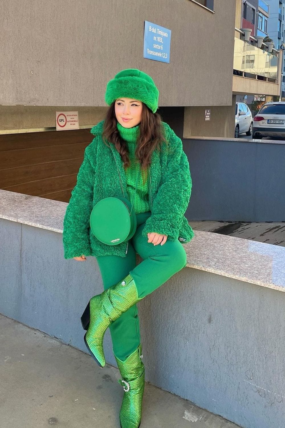 18 Monochrome Outfit Ideas That Are Anything But Boring