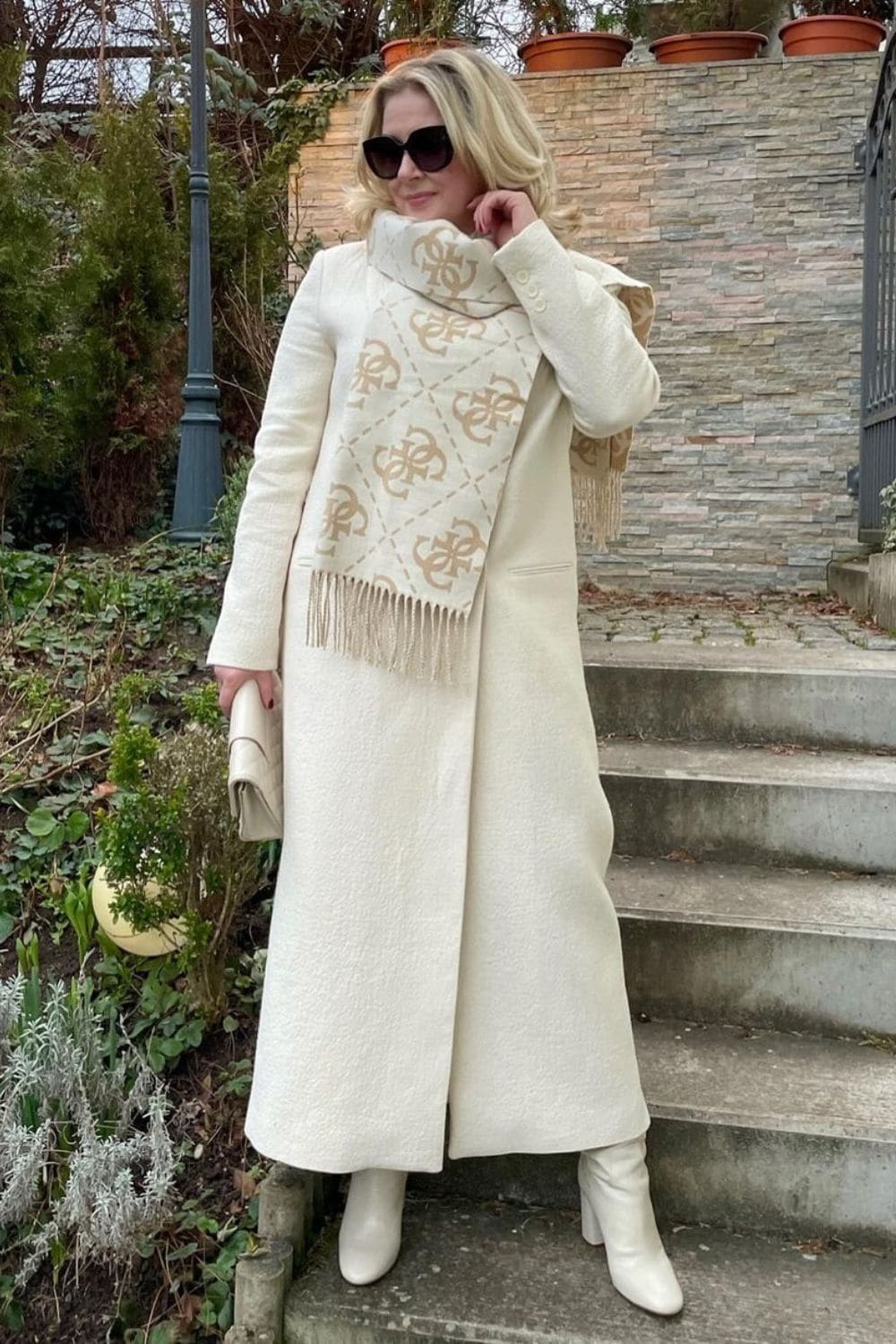 18 Monochrome Outfit Ideas That Are Anything But Boring