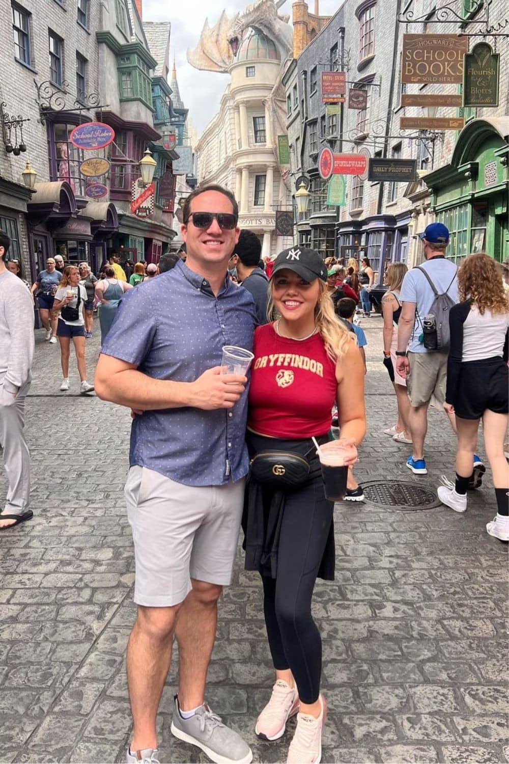 What to Wear to Universal Studios: 12 Cute Outfit Ideas for Your Next ...