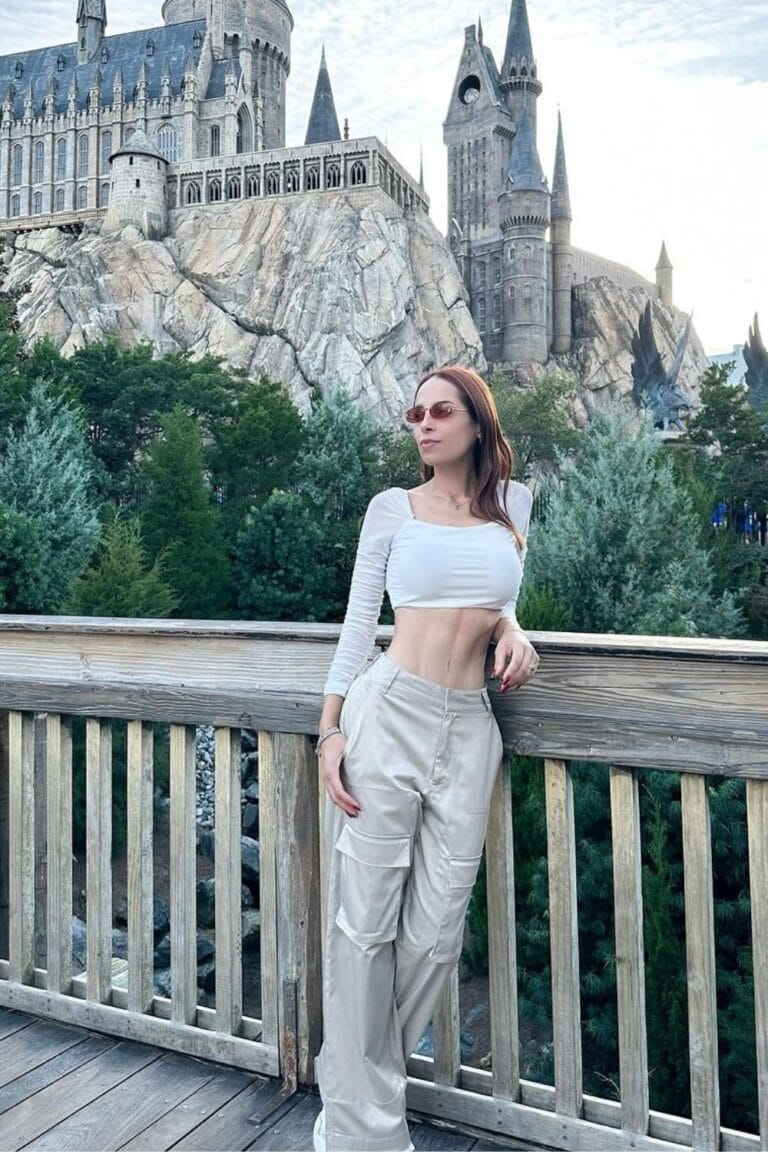 What to Wear to Universal Studios: 12 Cute Outfit Ideas for Your Next ...