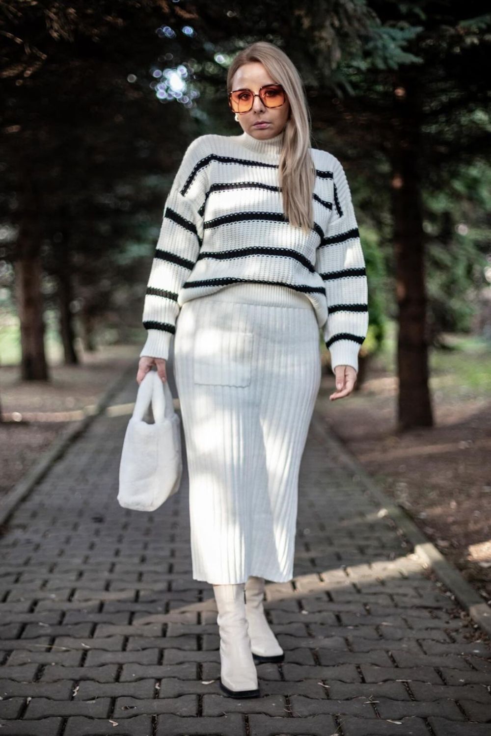 17 Stunning White Skirt Outfit Ideas That'll Make You Look Effortlessly ...
