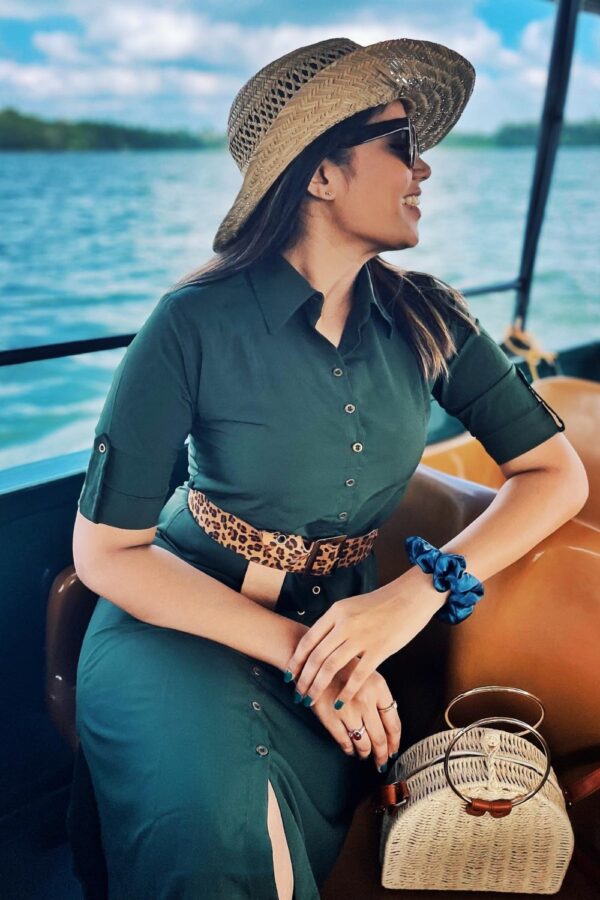 What to Wear on a Boat: 22 Chic Boat Outfits for Women