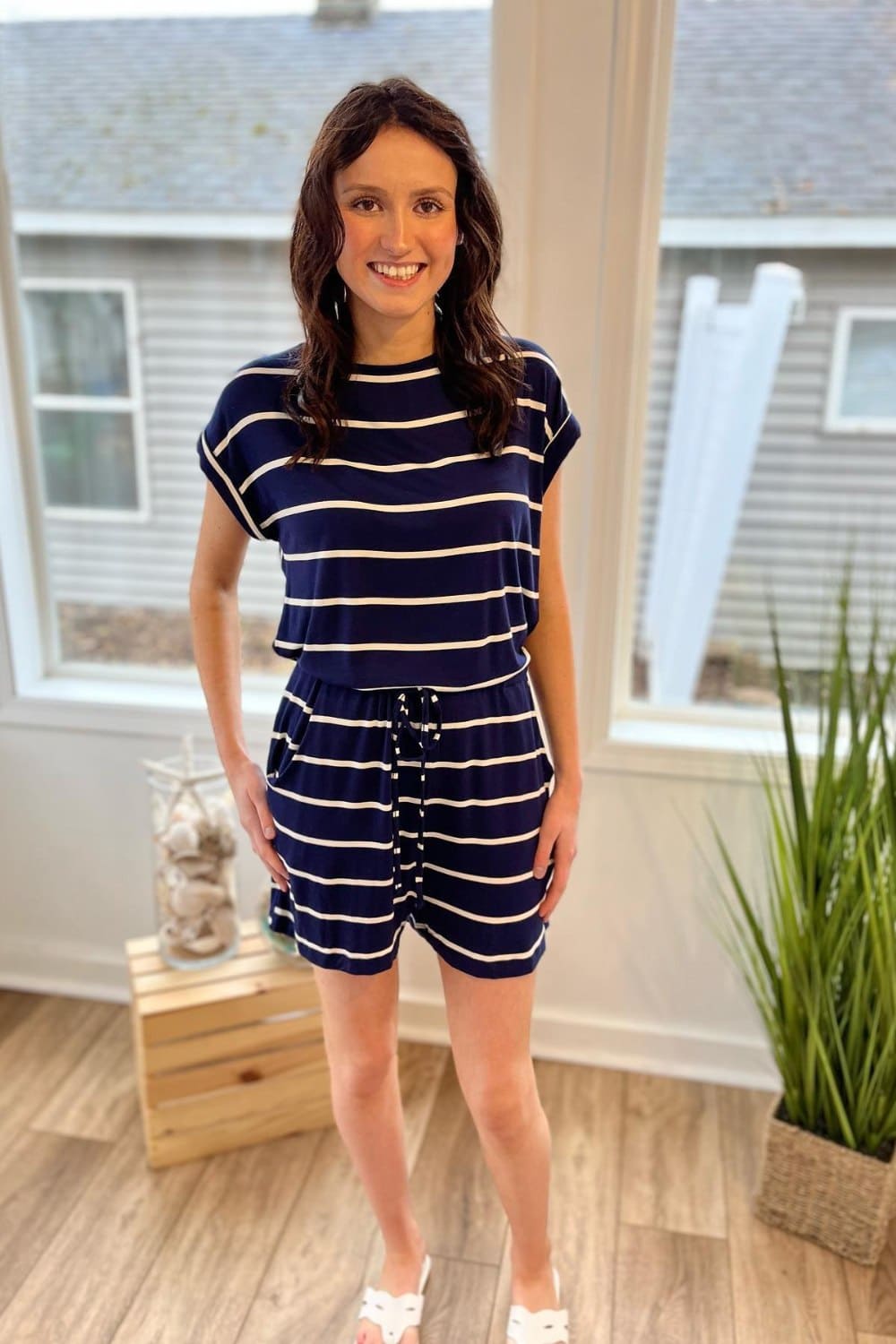 What to Wear on a Boat: 22 Chic Boat Outfits for Women