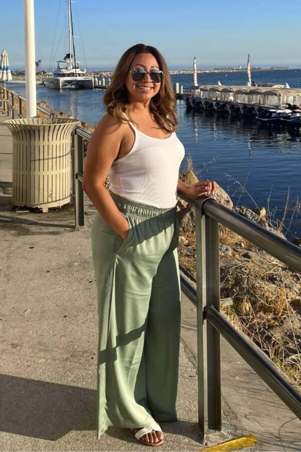 What to Wear on a Boat: 22 Chic Boat Outfits for Women