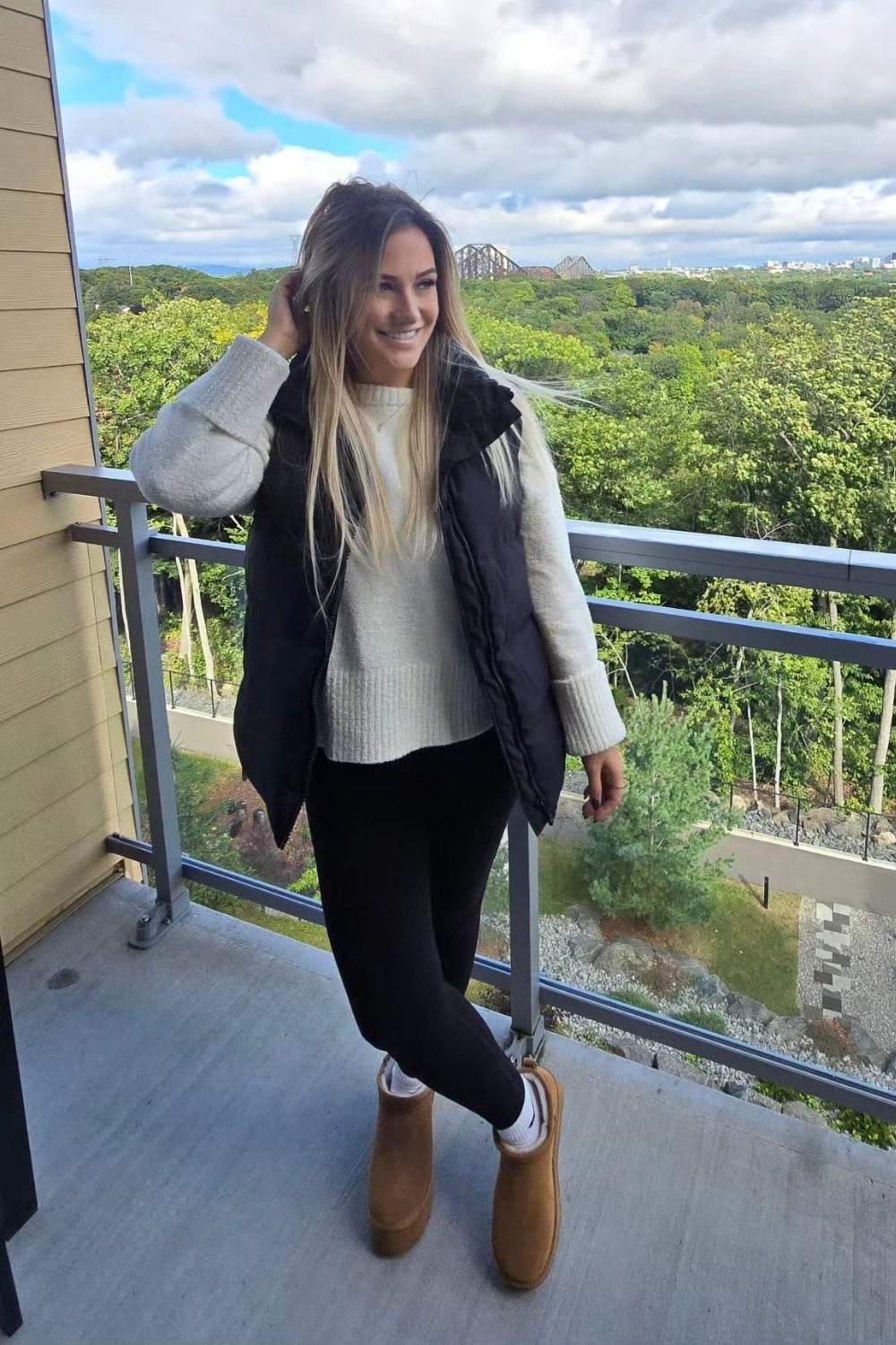 24 Cute UGG Outfit Ideas That Are Cozy and Stylish