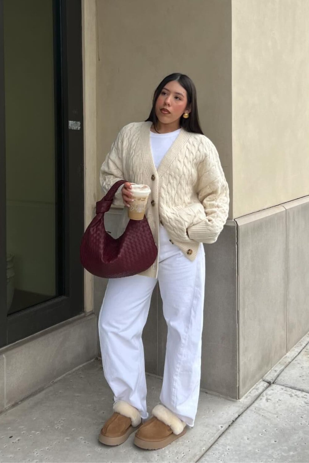 24 Cute UGG Outfit Ideas That Are Cozy and Stylish