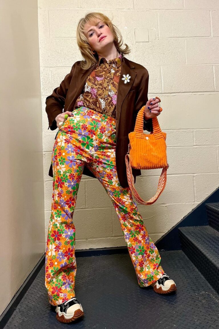 70s Outfit Ideas: 22 Groovy Looks That'll Make You Feel Like a Retro Queen