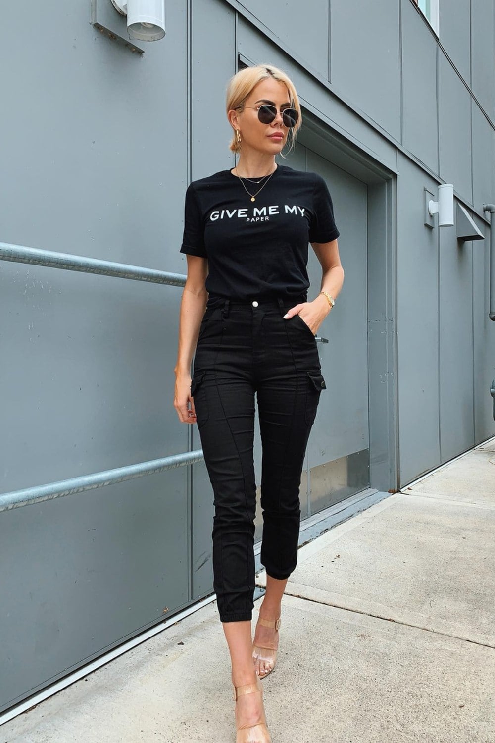 14 Chic Black Cargo Pants Outfits to Try This Season