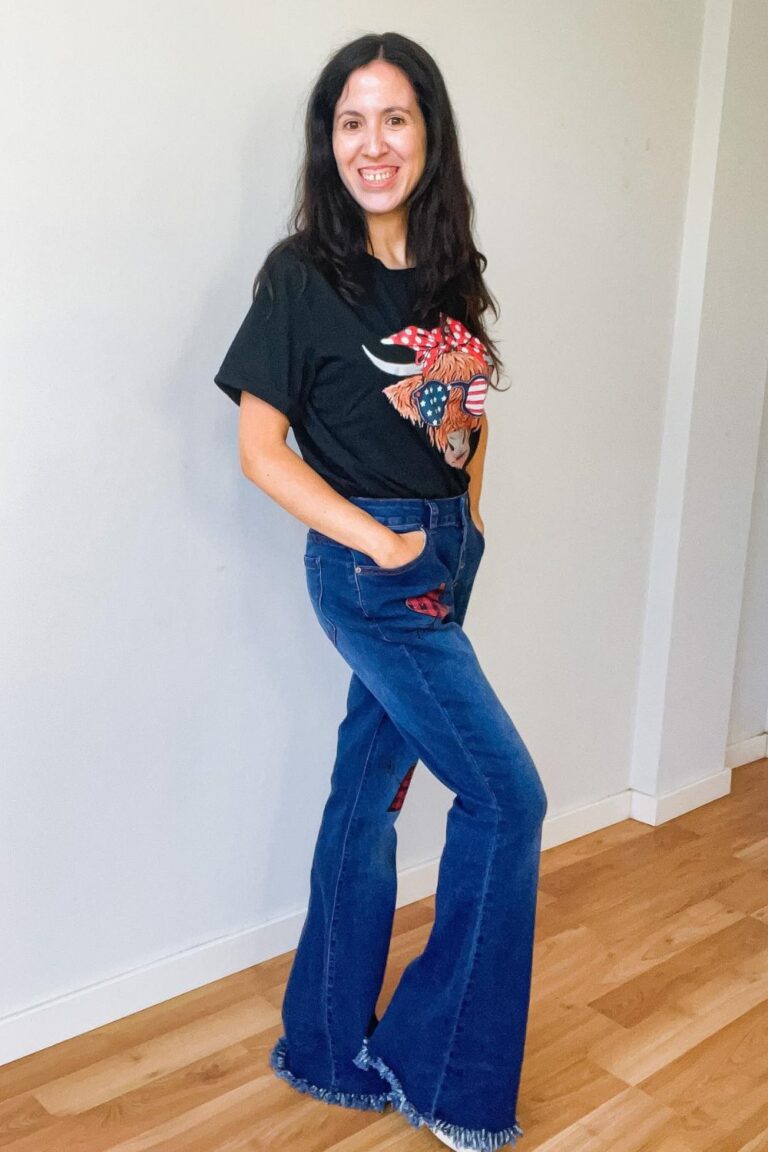 21 Stunning Flare Jeans Outfit Ideas