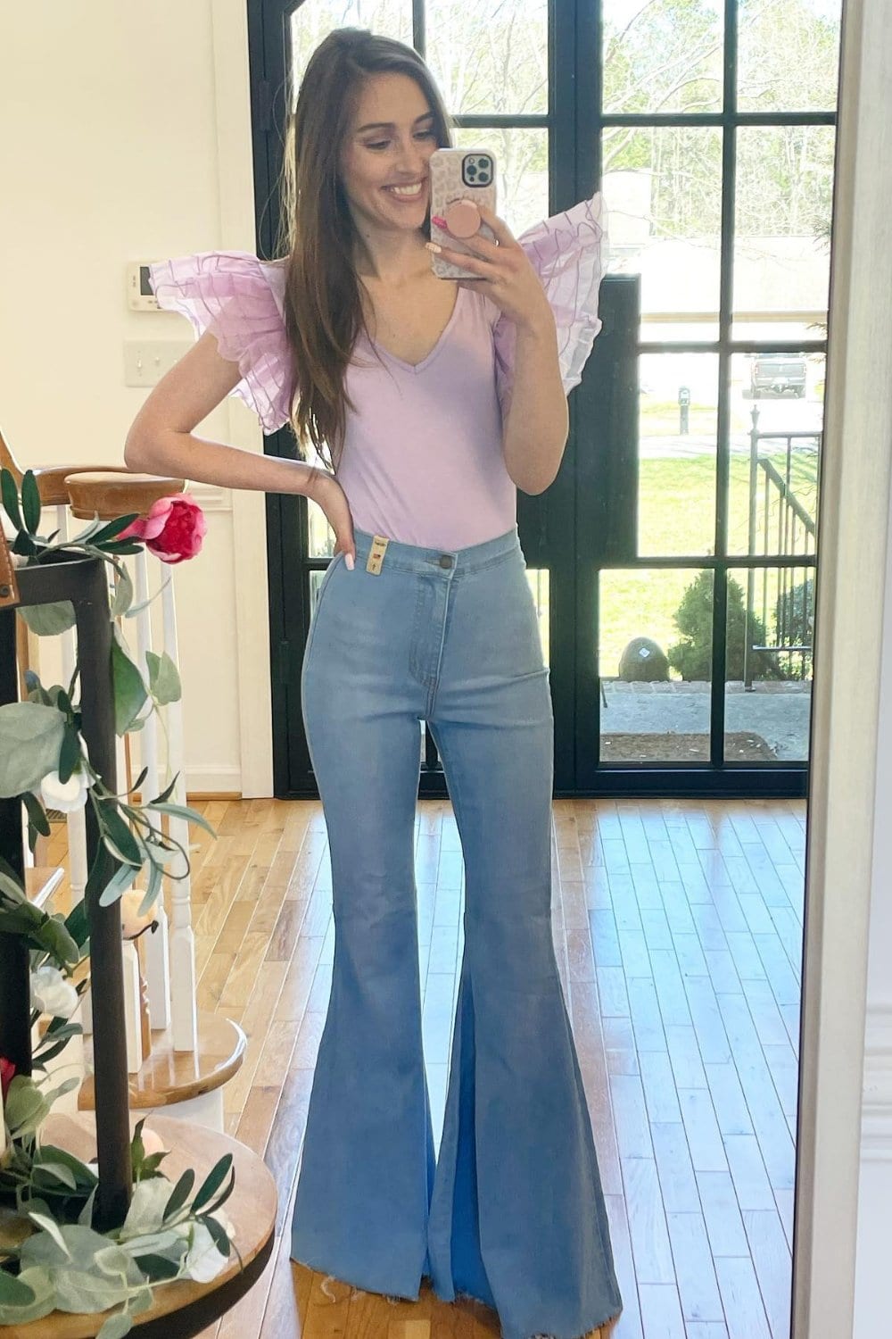 21 Stunning Flare Jeans Outfit Ideas