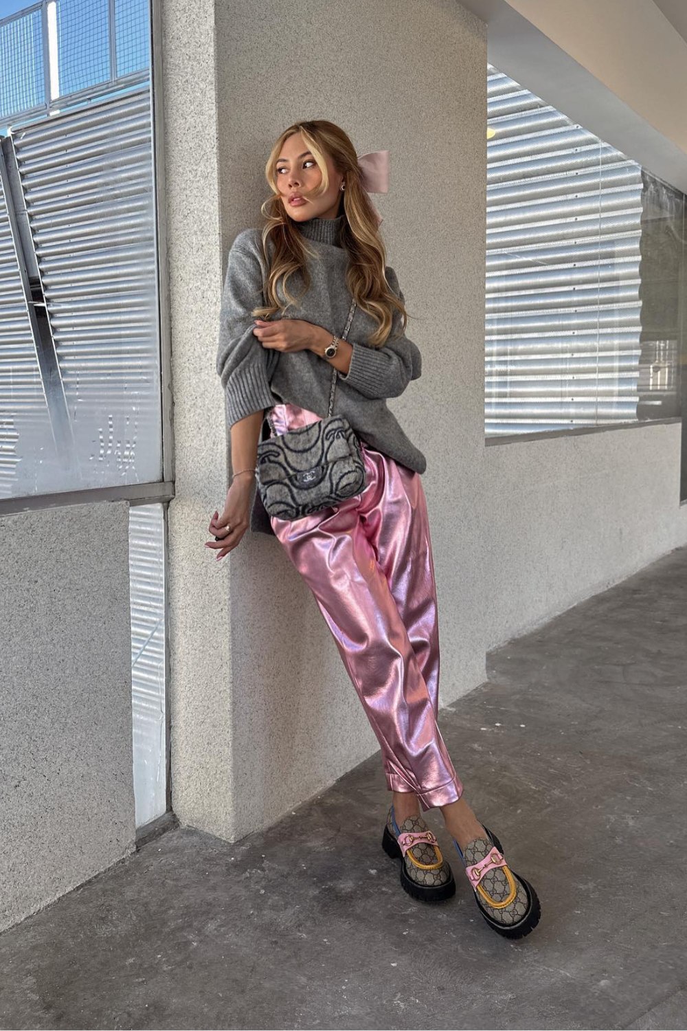 20 Chic Pink Pants Outfit Ideas to Try This Season