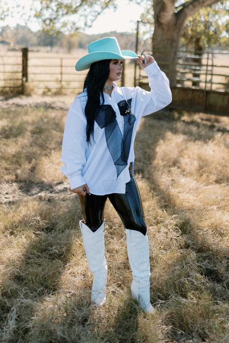 22 Stylish Rodeo Outfit Ideas to Lasso Up Your Look