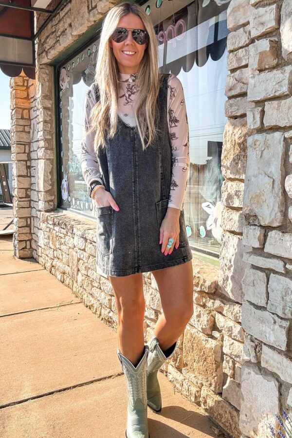 22 Stylish Rodeo Outfit Ideas to Lasso Up Your Look