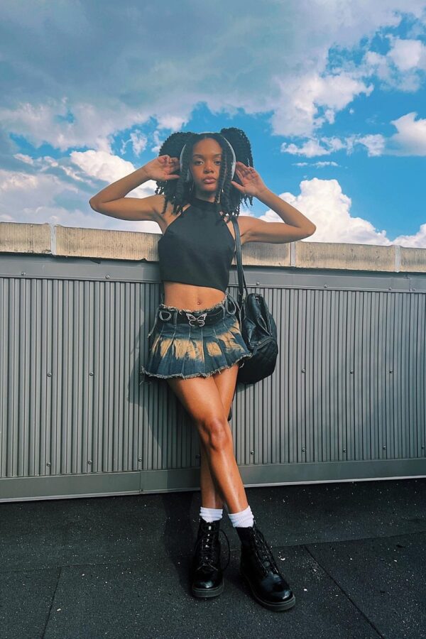 23 Iconic 2000s Outfit Ideas That Are Making a Major Comeback