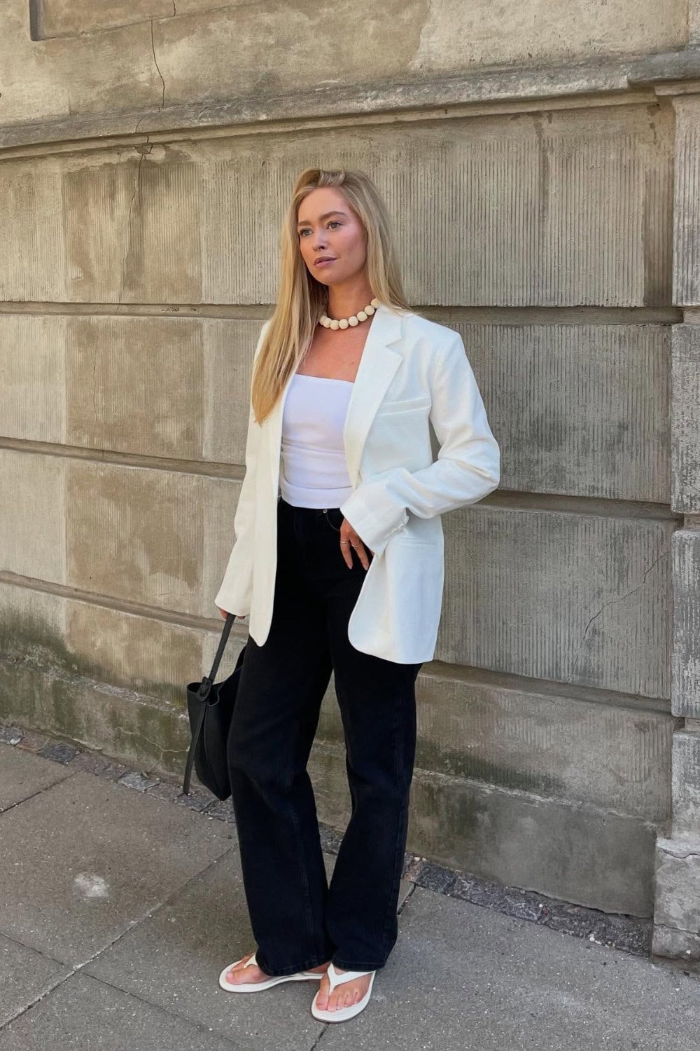 19 Chic White Blazer Outfits That Look Effortlessly Expensive