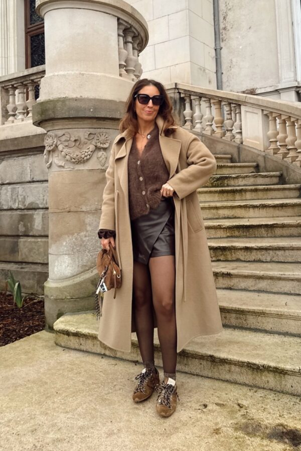 24 Long Coat Outfits That Look So Chic and Put Together